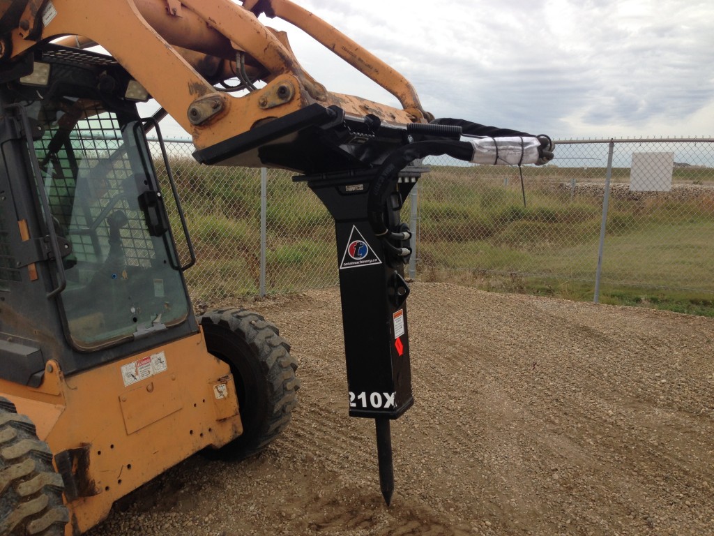 Erskine Attachments Model 210X hydraulic concrete breaker - Total Machinery